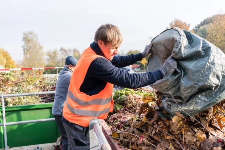 Yard Waste Pickup Winnipeg - Prairie Containers